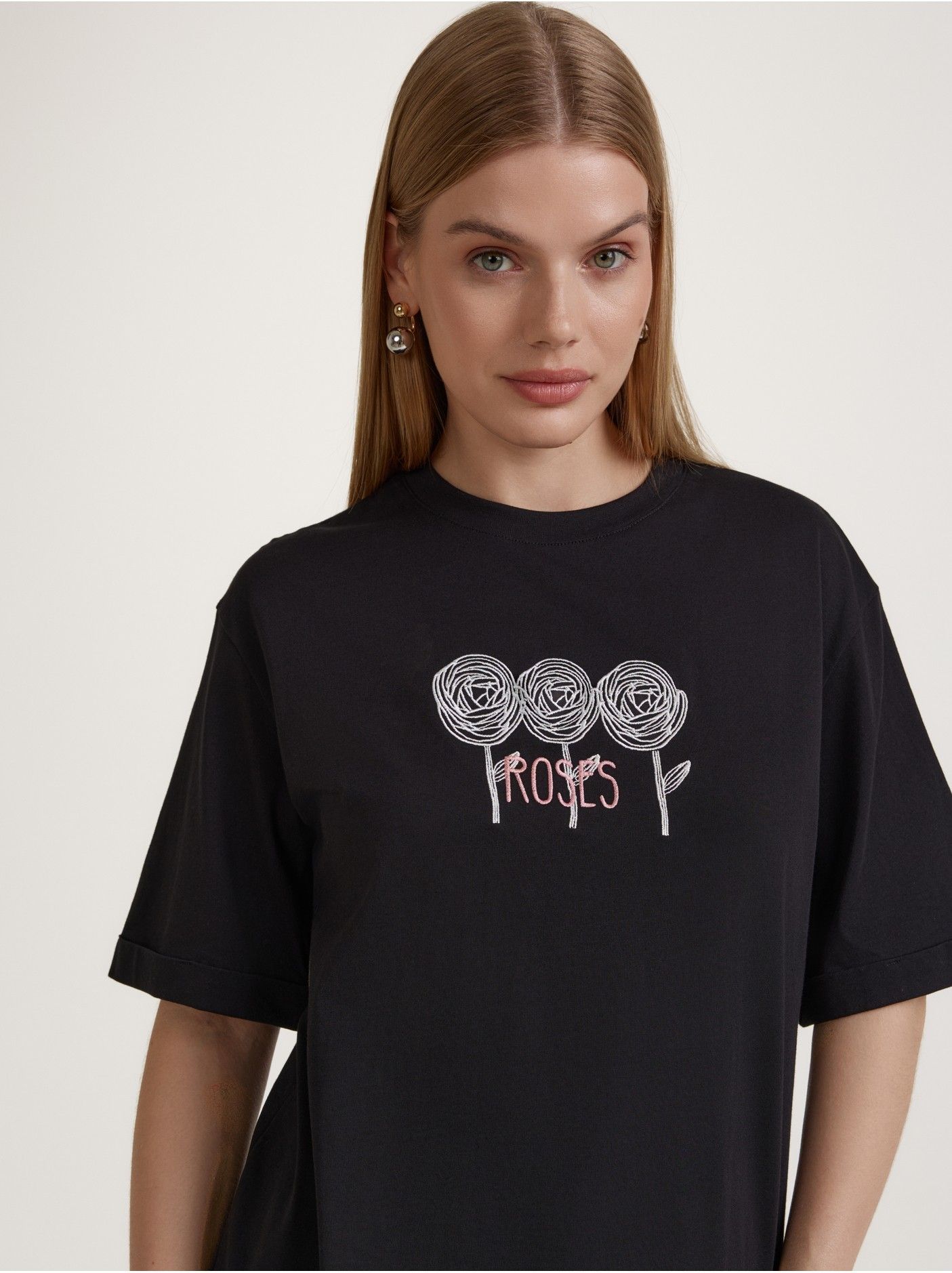 ᐅ Купить Футболка из хлопка свободного кроя с вышивкой «Roses» LD 3038 в Минске цвет black-roses ...