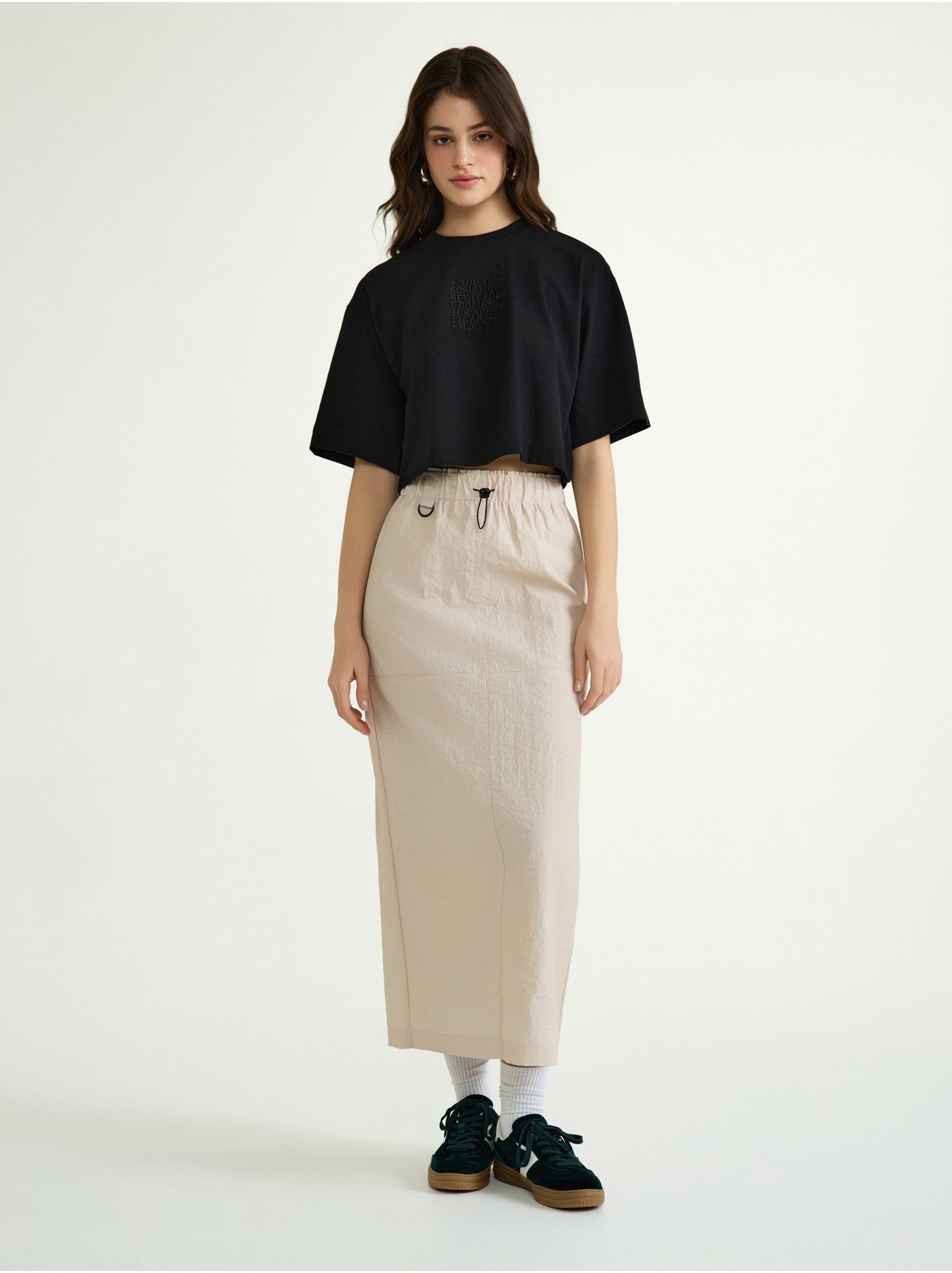 ᐅ Купить Укороченная футболка свободного кроя с вышивкой «If you love something» LD 3028 в ...