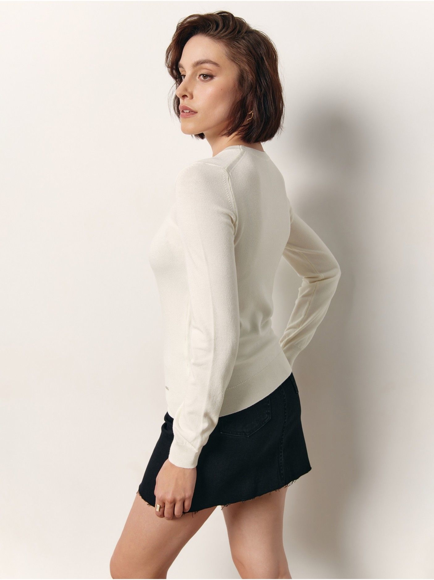 ᐅ Купить Базовый джемпер прямого силуэта из пряжи с вискозой LDK 278 в Минске цвет beige ️ в ...